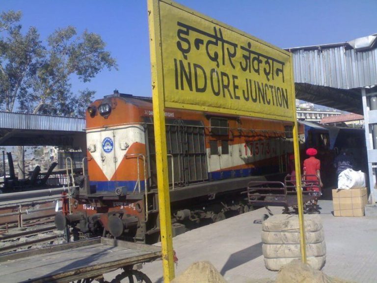 Sarafa Bazaar Indore - The market of flavours and glimmer